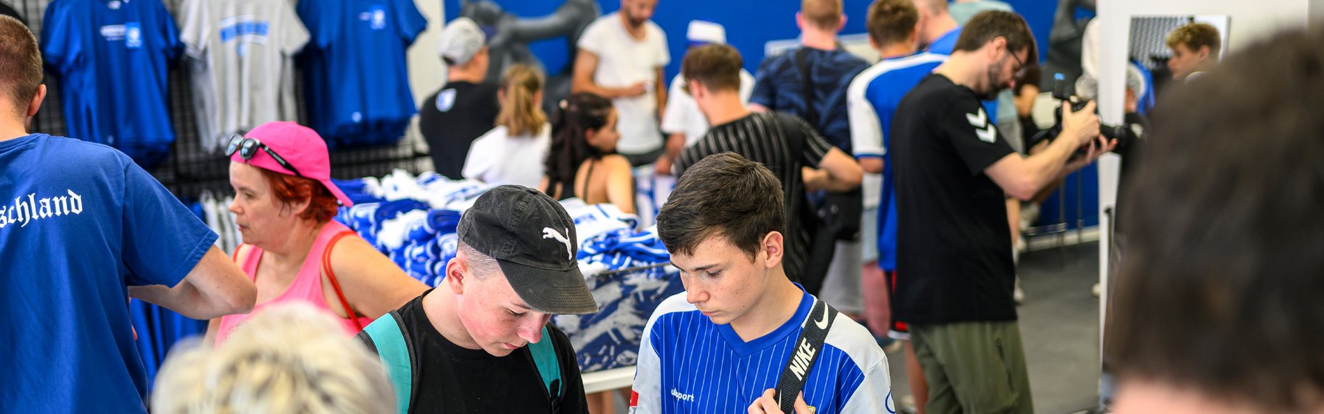 Neuer FCM-Fanshop ist eröffnet: 1. FC Magdeburg